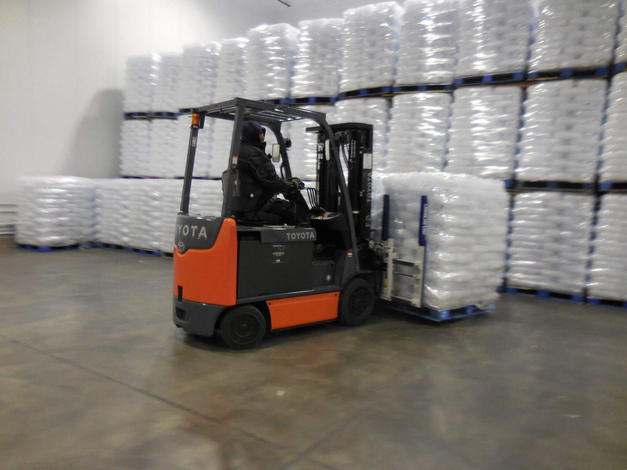 What You Need To Know About Cold Storage Applications | Toyota MHS