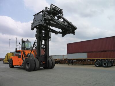 Loaded Container Handler | Toyota MHS